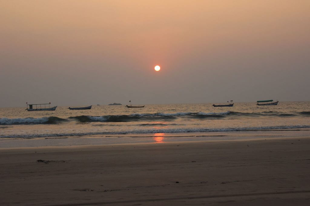 5 Must Visit Beaches In Maharashtra - AB On The Move